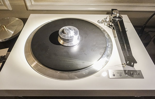 EAT's E-Flat turntable | Stereophile.com