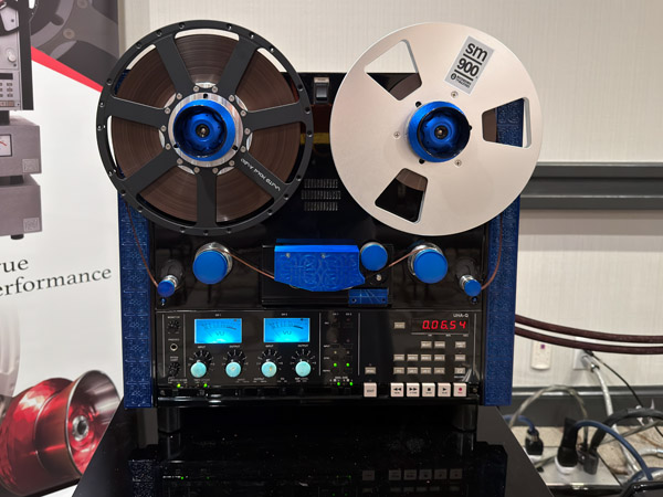 High End by Oz and United Home Audio showcase Thrax, Viva, and Stenheim ...