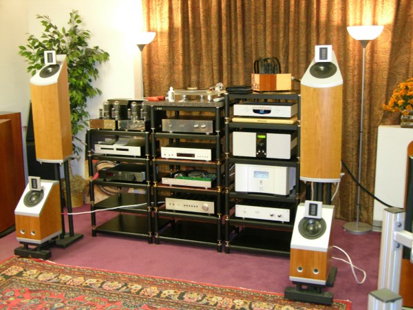 Oskar Heil Wall of sound speaker system | Stereophile.com