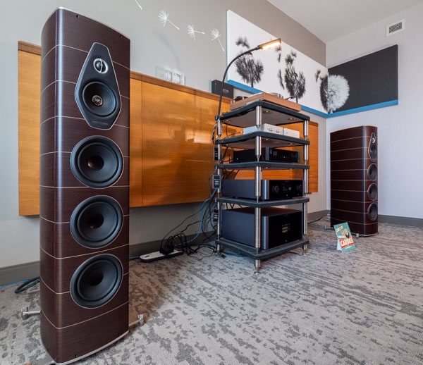 Fine Sounds America, Rotel Michi, Sonus faber, Pro-Ject, and Cardas ...