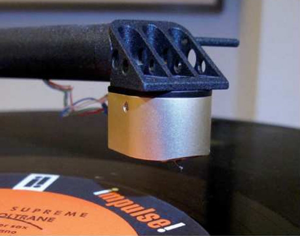 Analog Corner #250: Ikeda 9mono, van den Hul Crimson XGW cartridges ...